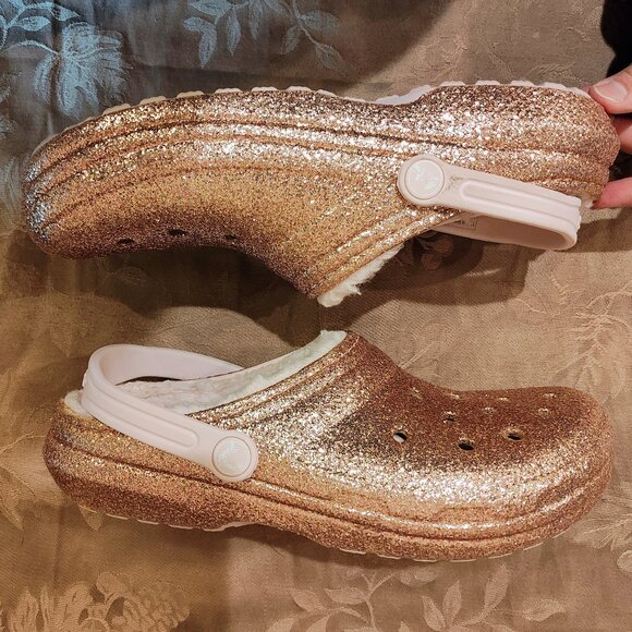 CROCS | Shoes | Crocs Rose Gold Classic Glitter Lined Clogs Size J6 ...
